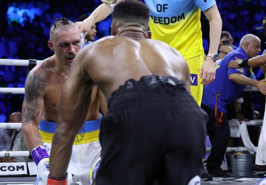 Джошуа відреагував на відмову Усика від титулу IBF